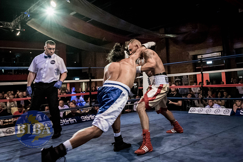 Nathan Decastro Sensationally Stops Fernando Castaneda in Five in Lincoln.