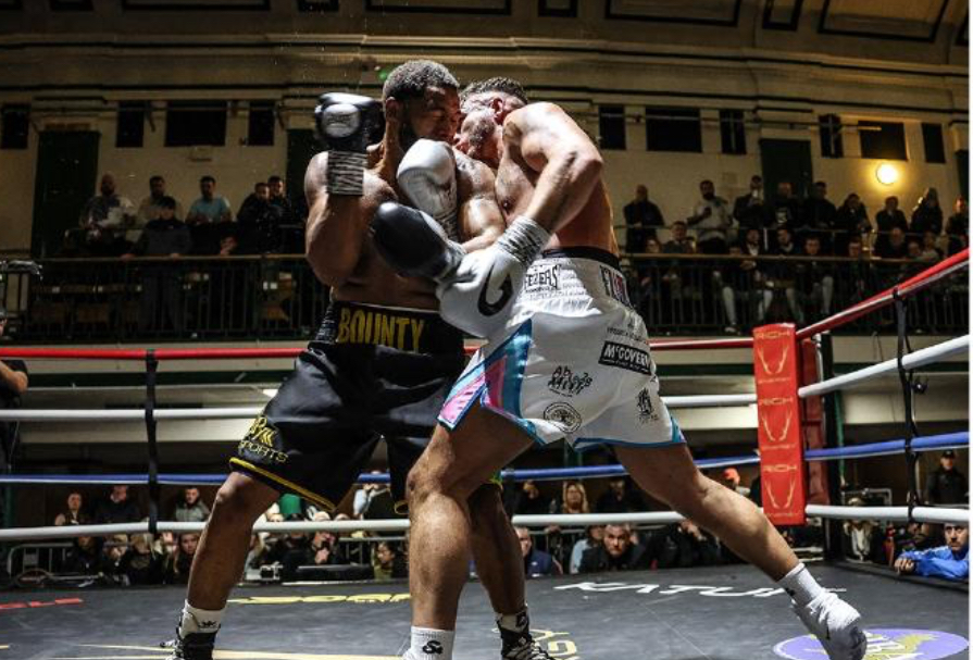 Michael Hunter Gets His Bounty, Stops Eli Frankham in Four.